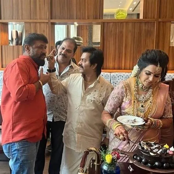 46 வயதில் மாஸ்டர் பட நடிகை திருமணம் செய்தார் ரெடின் கிங்ஸ்லி !! வைரல் ...